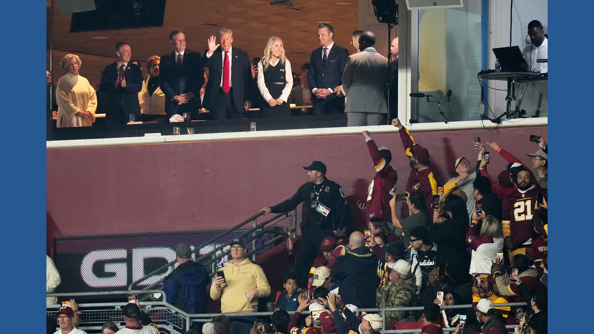Donald Trump the 1st sitting US president at a regular-season NFL game ...
