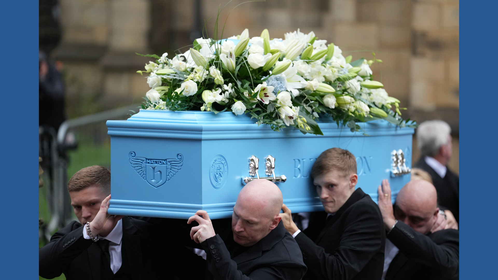 Manchester is saying its last goodbye to boxing icon Ricky Hatton ...