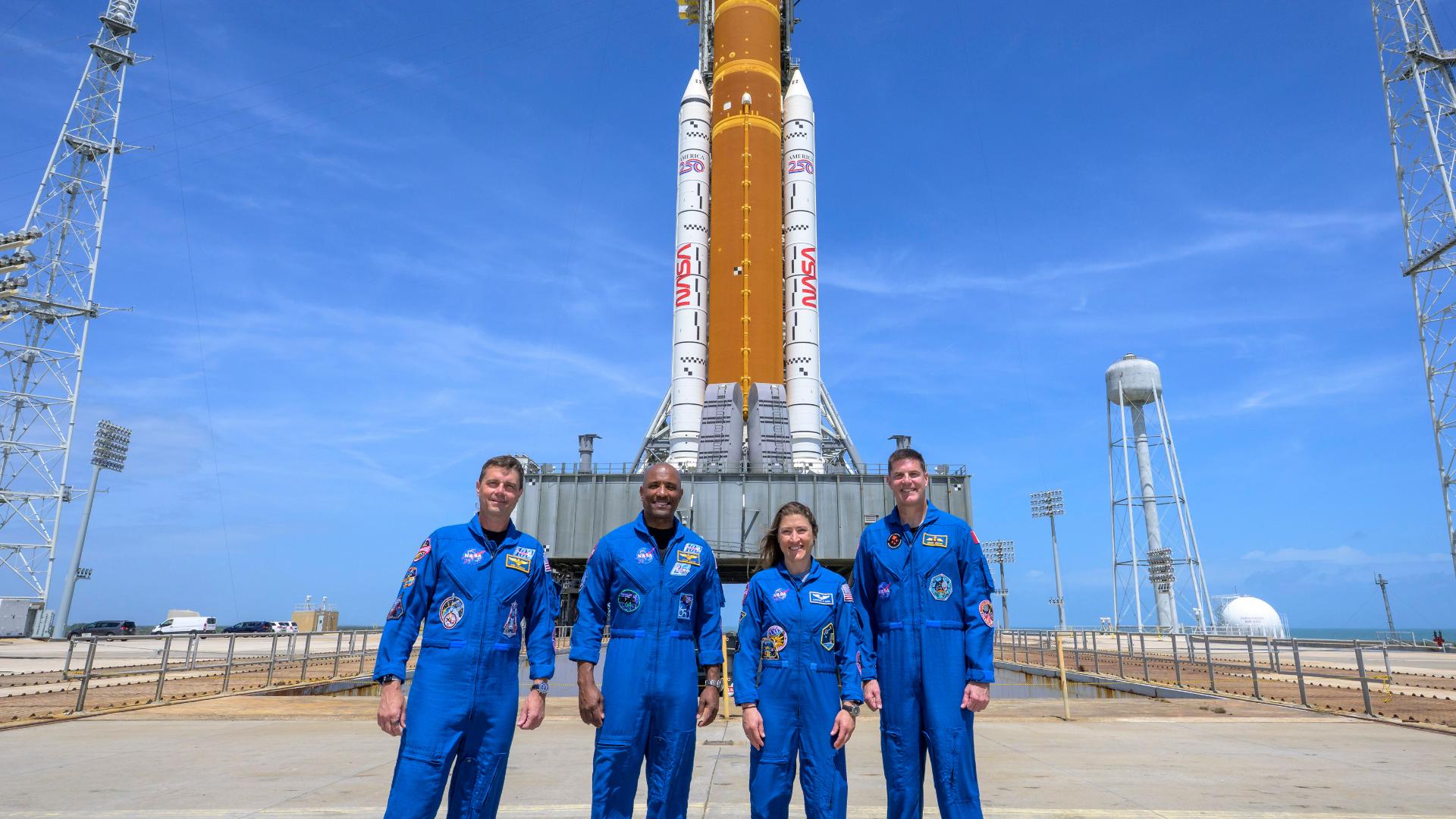 How much will the Artemis II astronauts get paid for their trip around ...