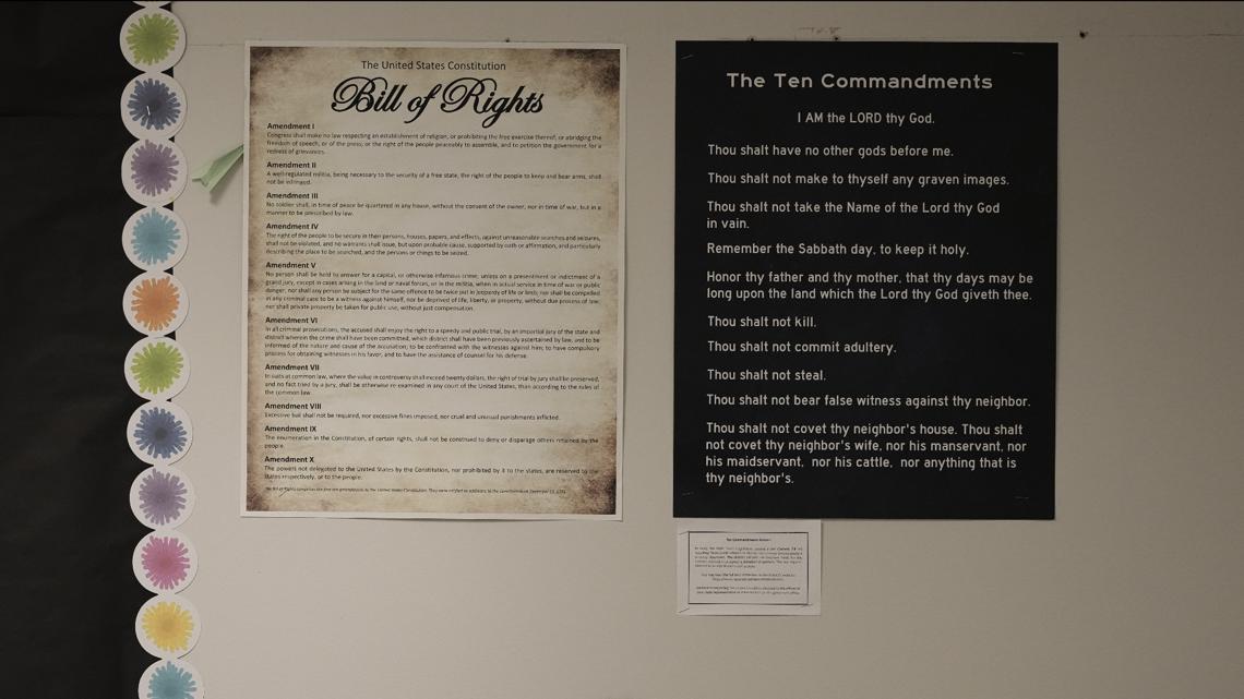 Texas can require public schools to display Ten Commandments in ...