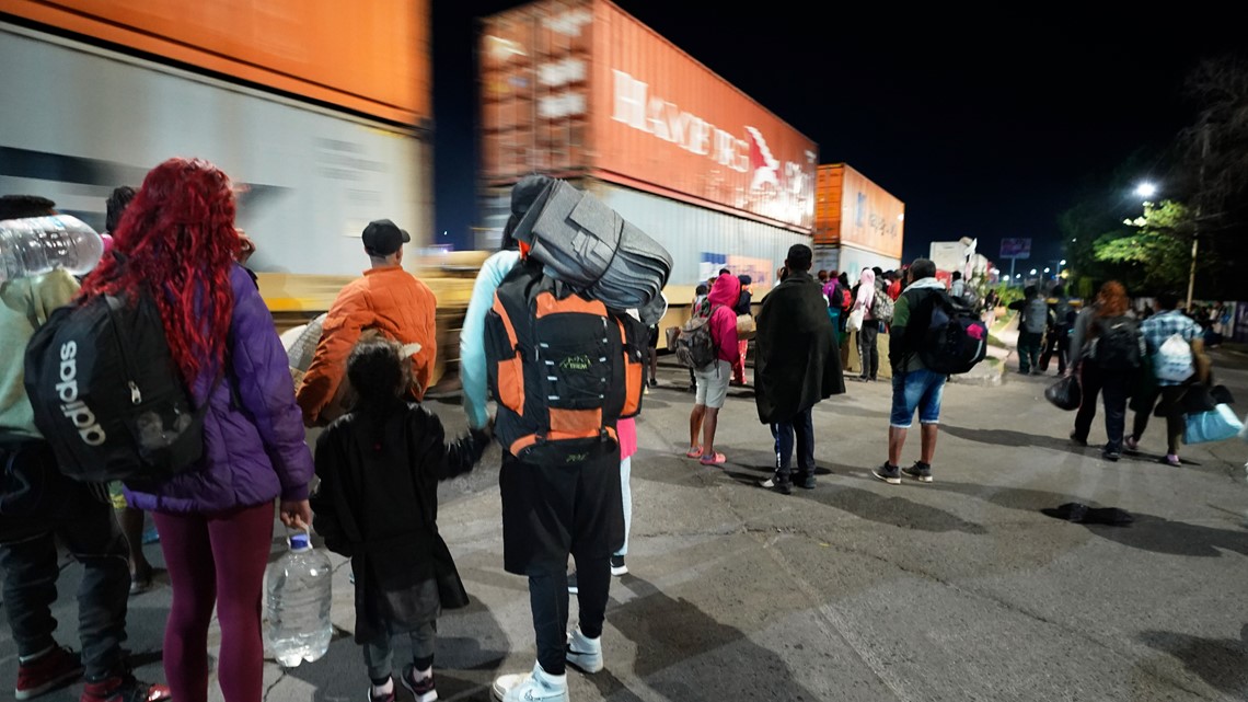 Migrants hoping to reach US continue north using Mexico's train ...