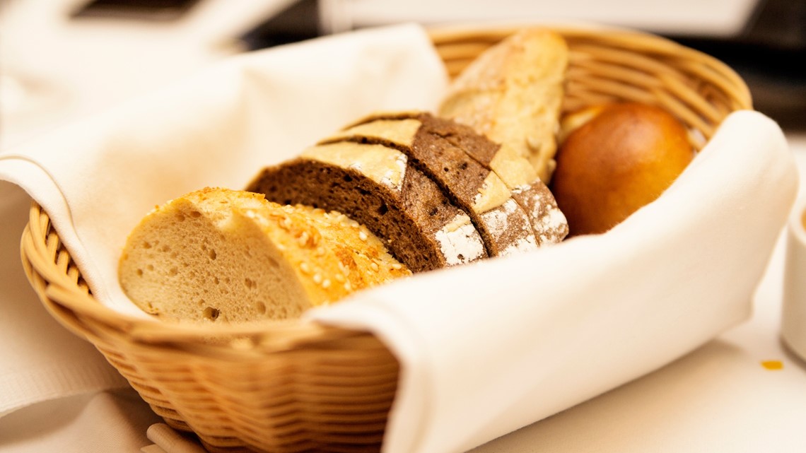 The real reason restaurants give you free bread before a meal | 13wmaz.com