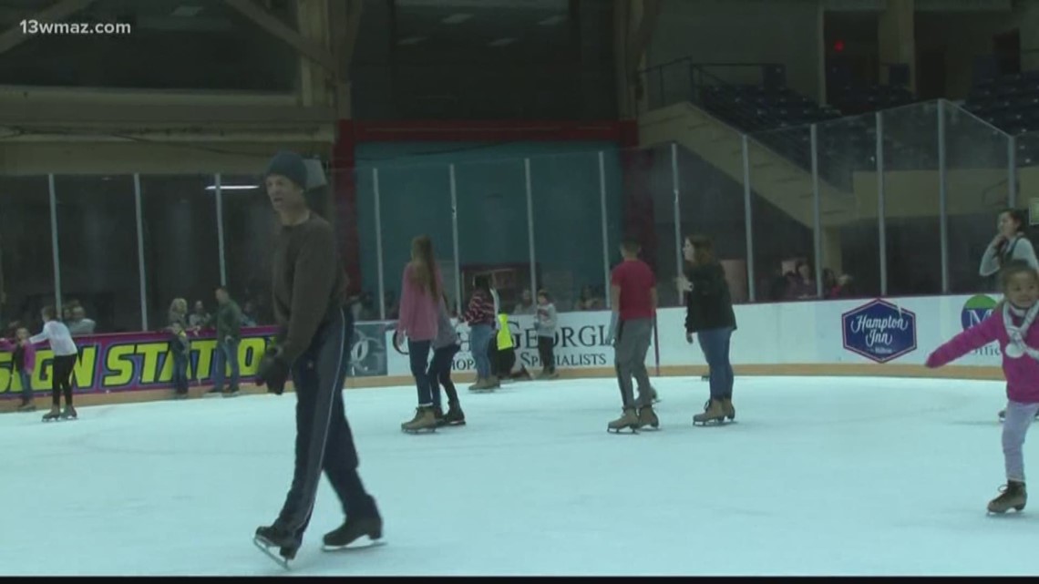 Folks go ice skating at the Macon Coliseum | 13wmaz.com