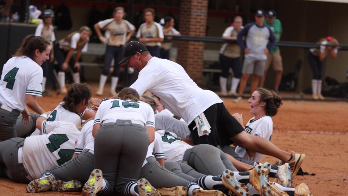 Three Central Georgia teams win big at softball state championships ...