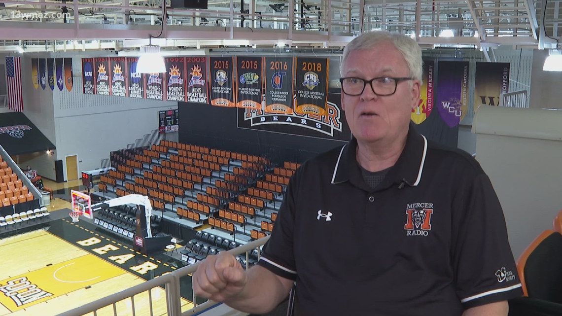 Rick Cameron celebrates 1,000th game called for the Bears | 13wmaz.com