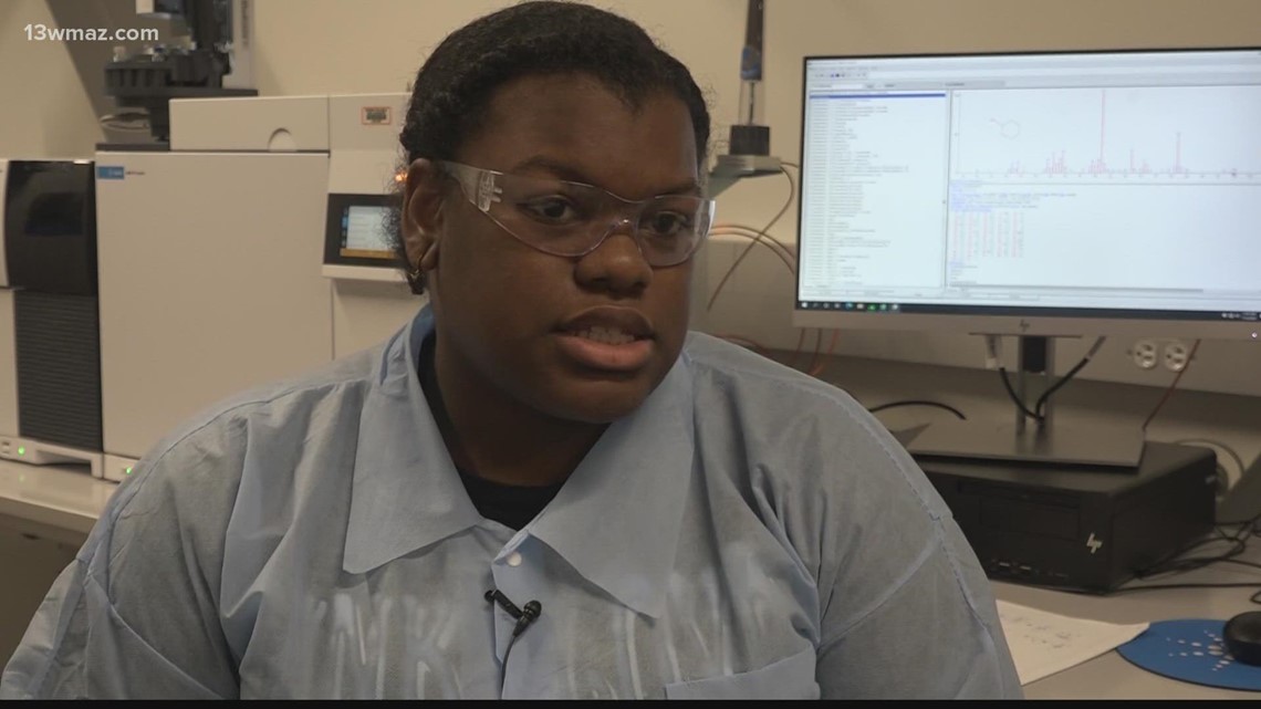 'This is my first hand-on experience': Rising seniors hope to share ...