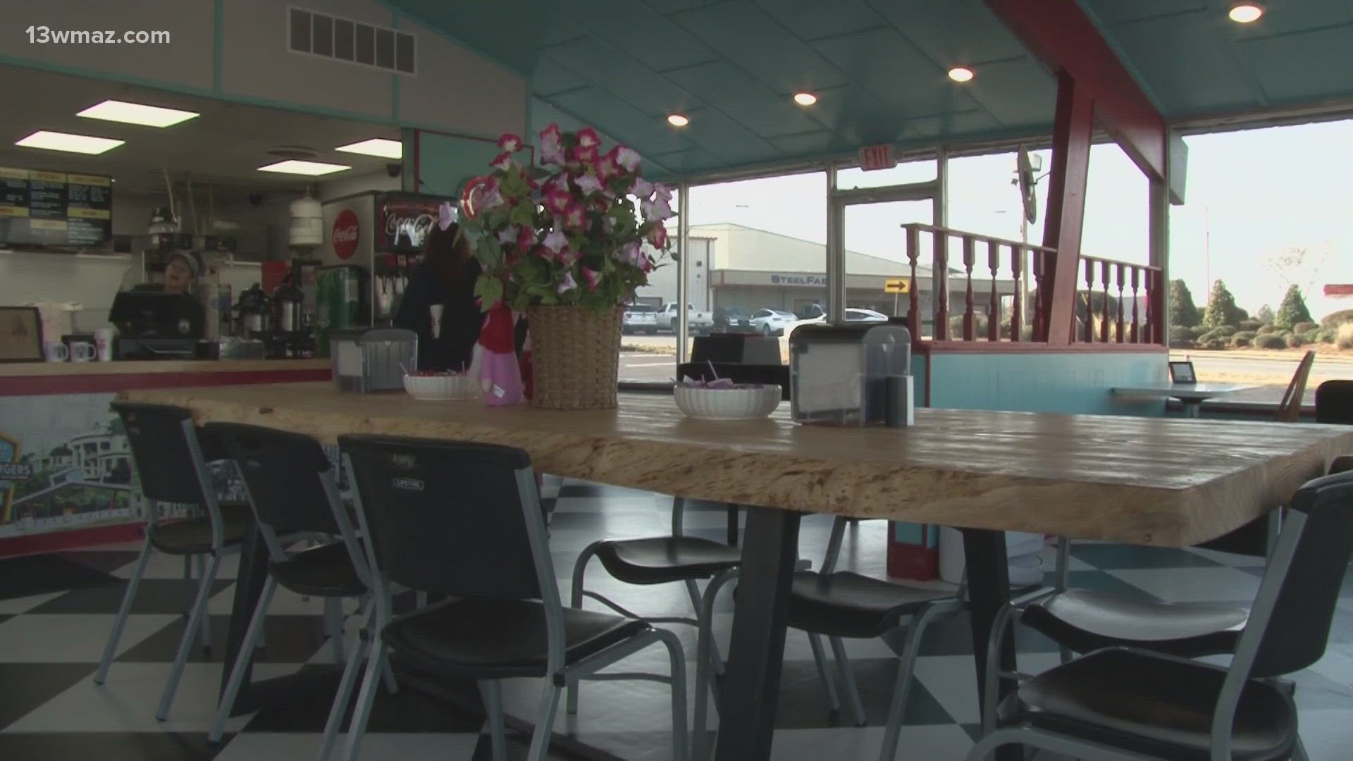 Lou Ann's dining room reopens while keeping tradition and family feel ...