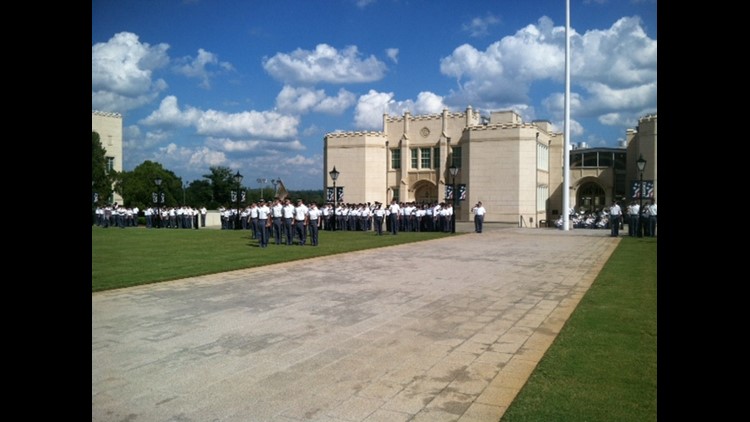 GMC holds retirement ceremony for General Rauhut | 13wmaz.com