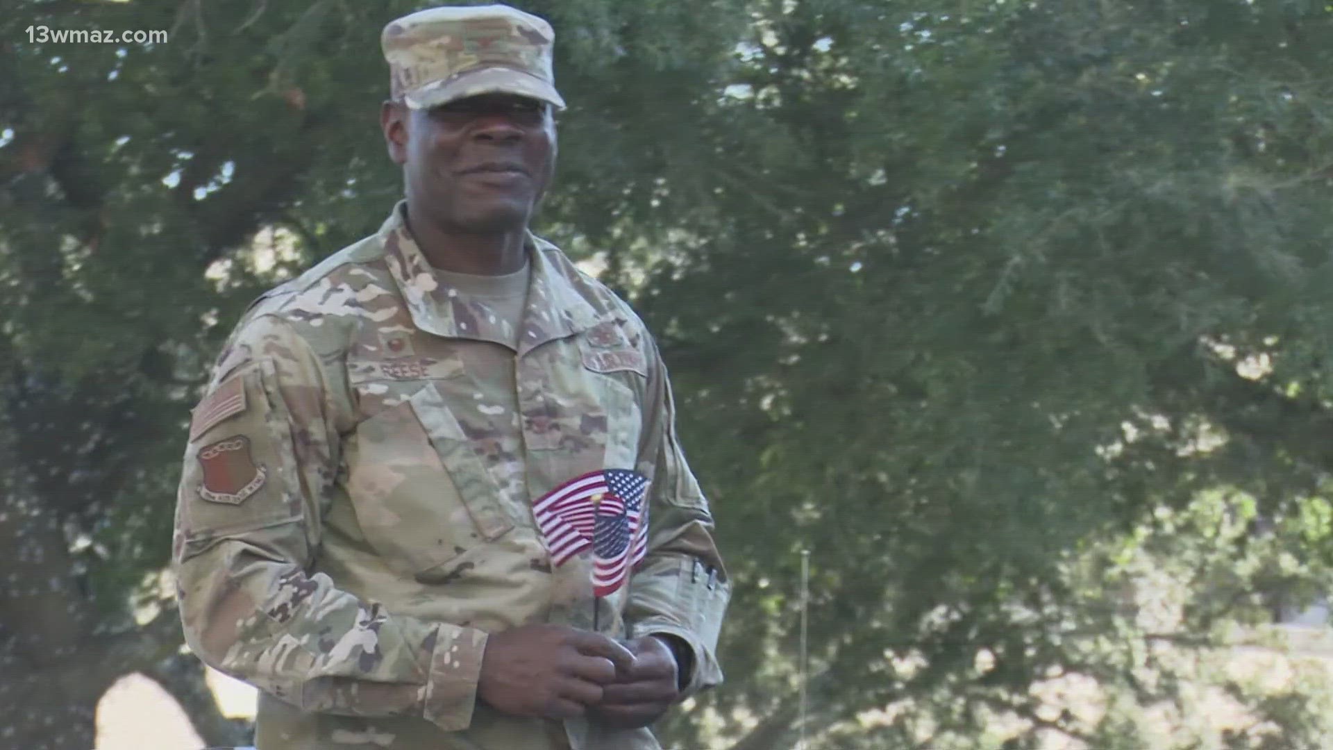 Veterans enjoy parade organized by Cherry Blossom Festival | 13wmaz.com