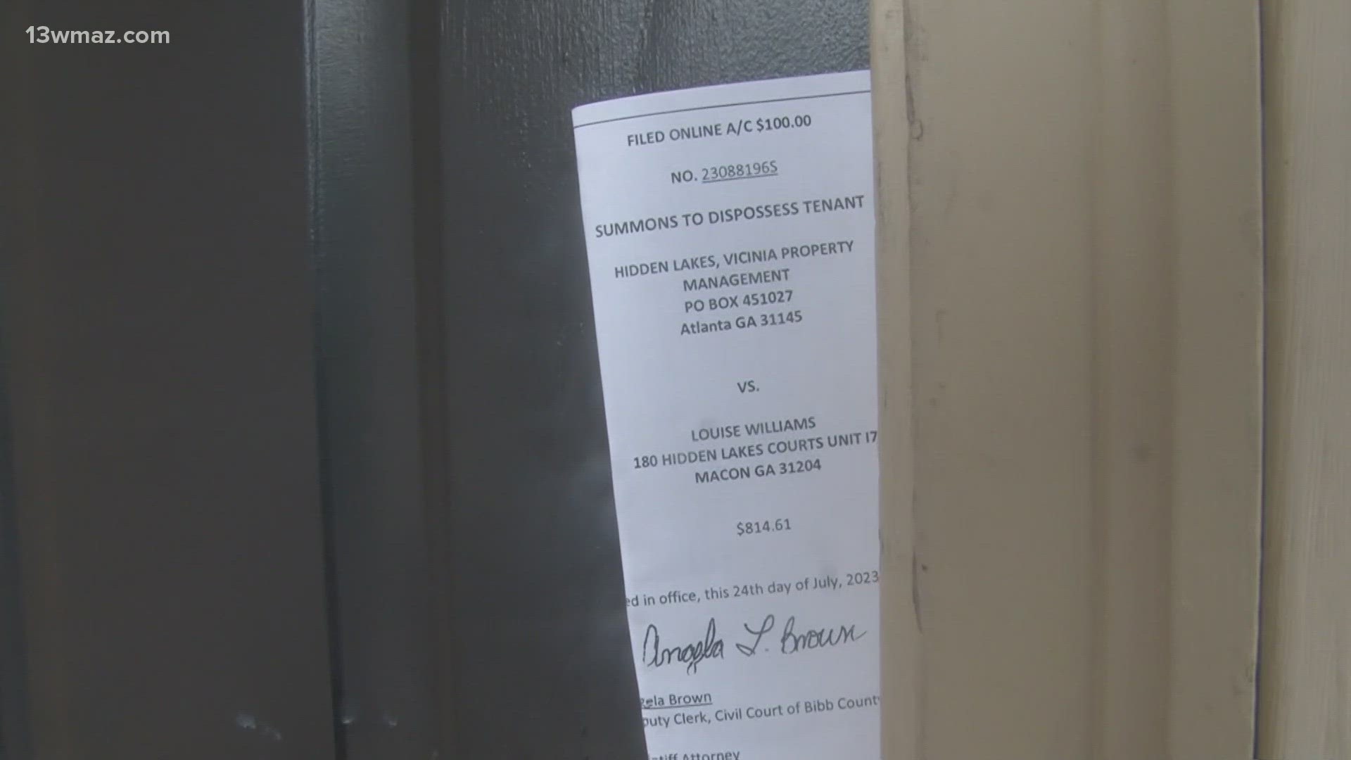Residents at Macon apartment say 20-40 eviction notices posted | 13wmaz.com