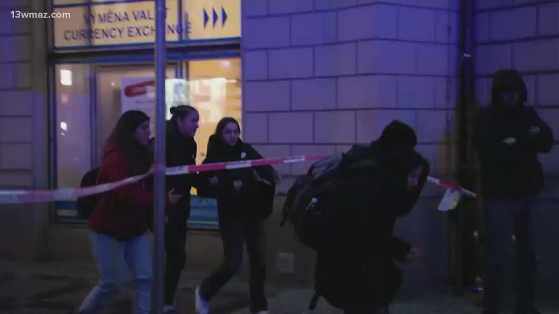 Gunman opens fire in a Prague university, killing 14 people | Czech ...