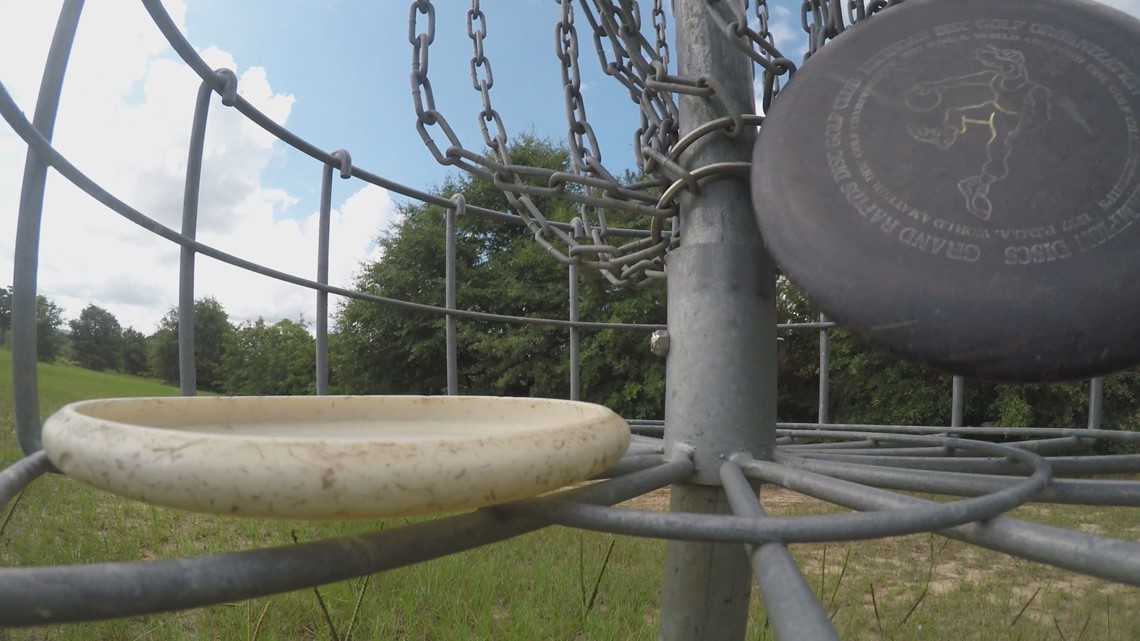 Central Pines in Warner Robins held disc gold tournament | 13wmaz.com