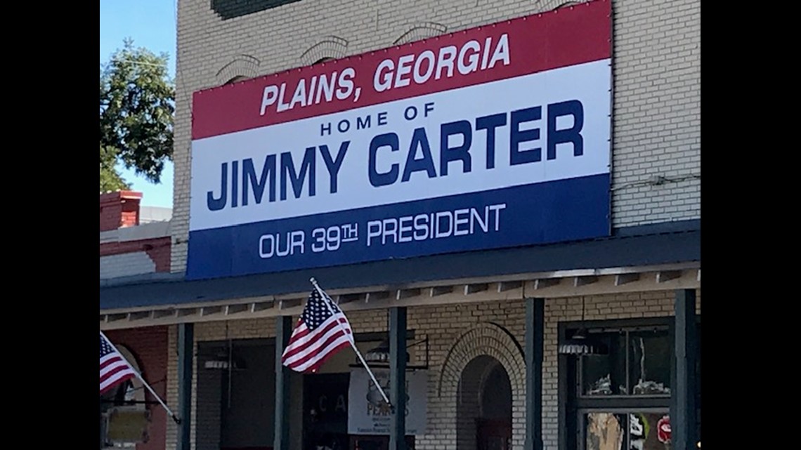 Climb aboard the Sam Shortline to take in the Georgia countryside ...