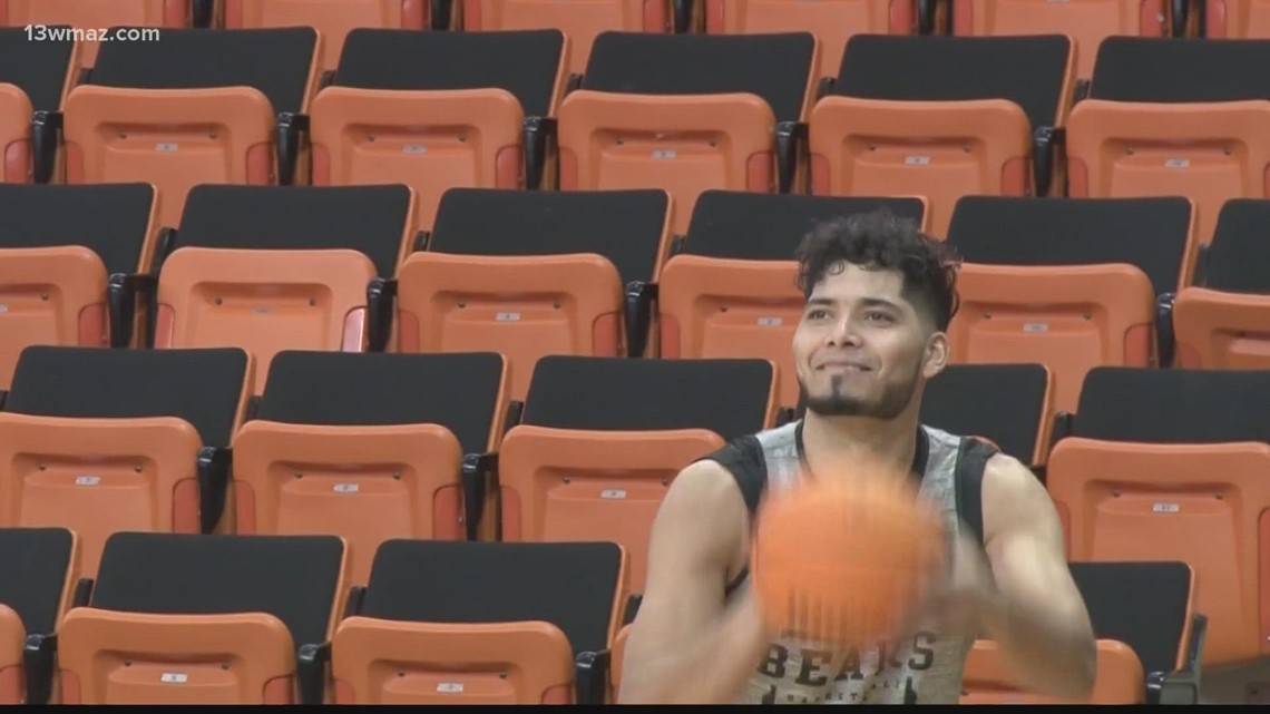 Mercer Basketball player cancer survival story inspires Bears | 13wmaz.com