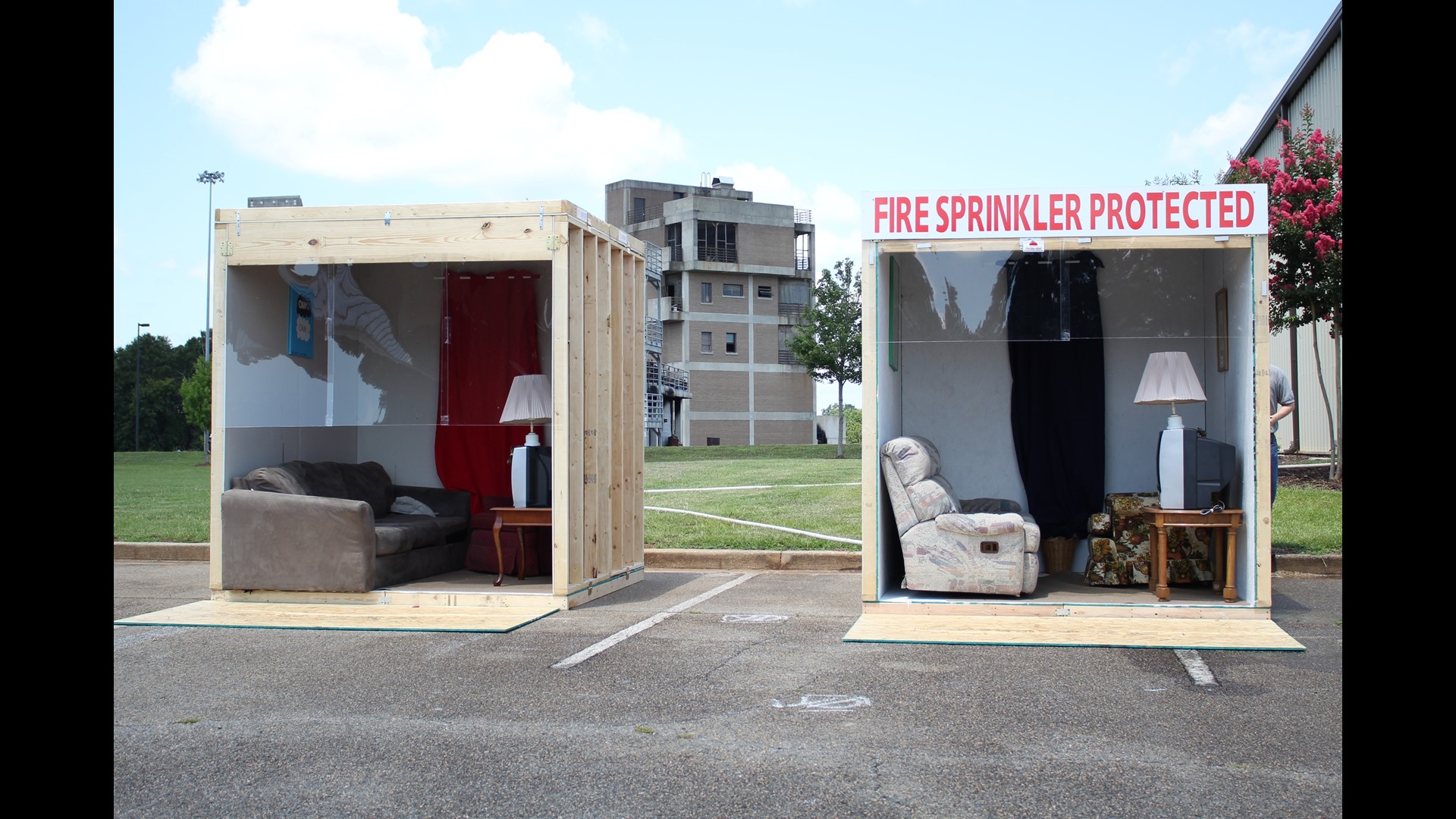 Rooms set on fire to show importance of sprinkler systems | 13wmaz.com