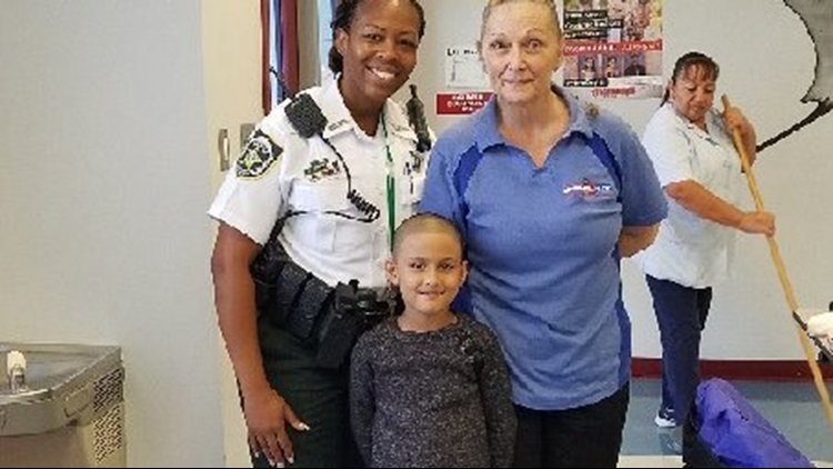 PHOTOS: School lunch aide shows support and solidarity with bullied ...