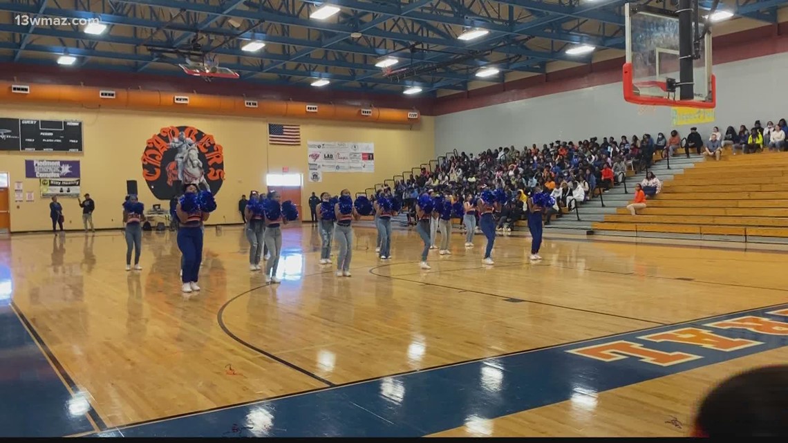 Georgia graduation rates rising across the state | 13wmaz.com