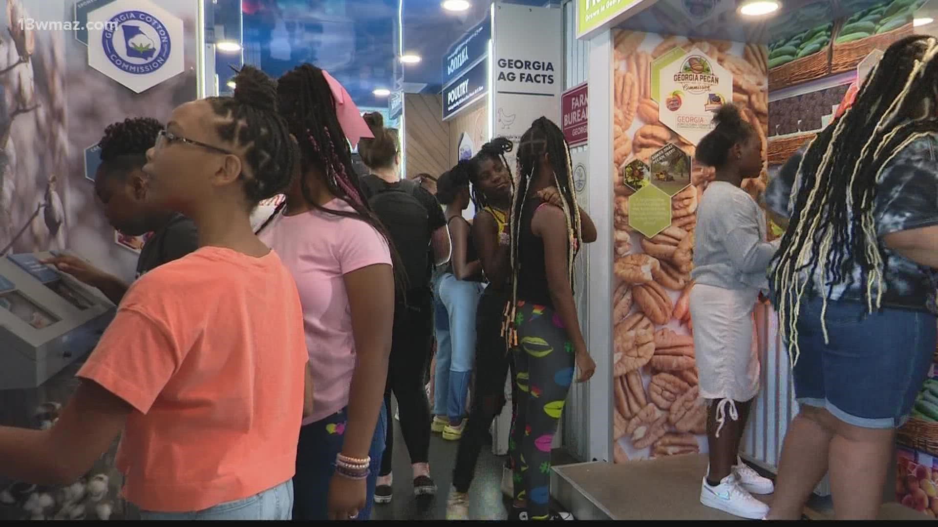 Girls Learn about Agriculture at Girl Power S.T.E.M Camp | 13wmaz.com