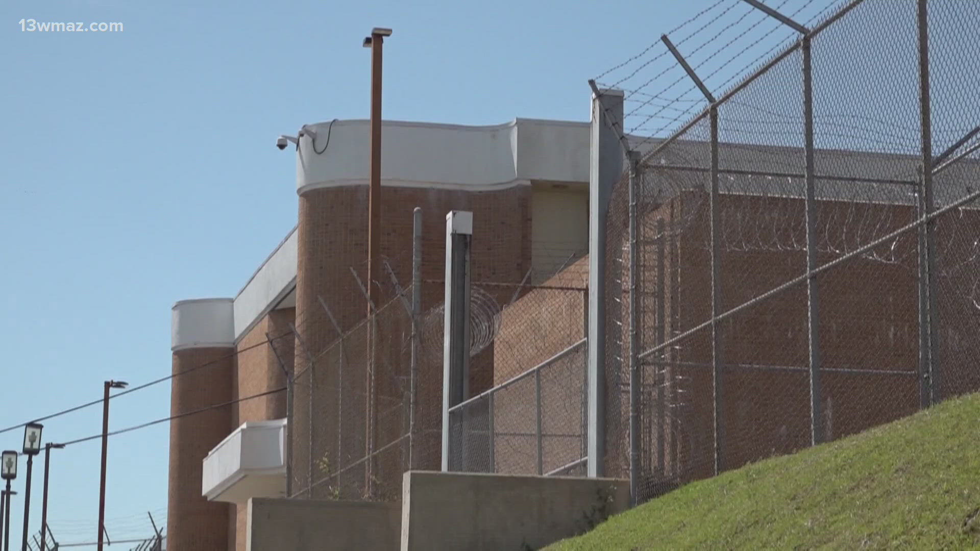 Inmate injured during fight at Bibb County Jail, sheriff's office says ...