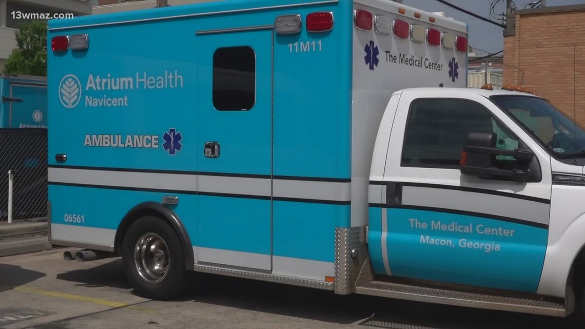 Students celebrate graduating Atrium EMT training course | 13wmaz.com