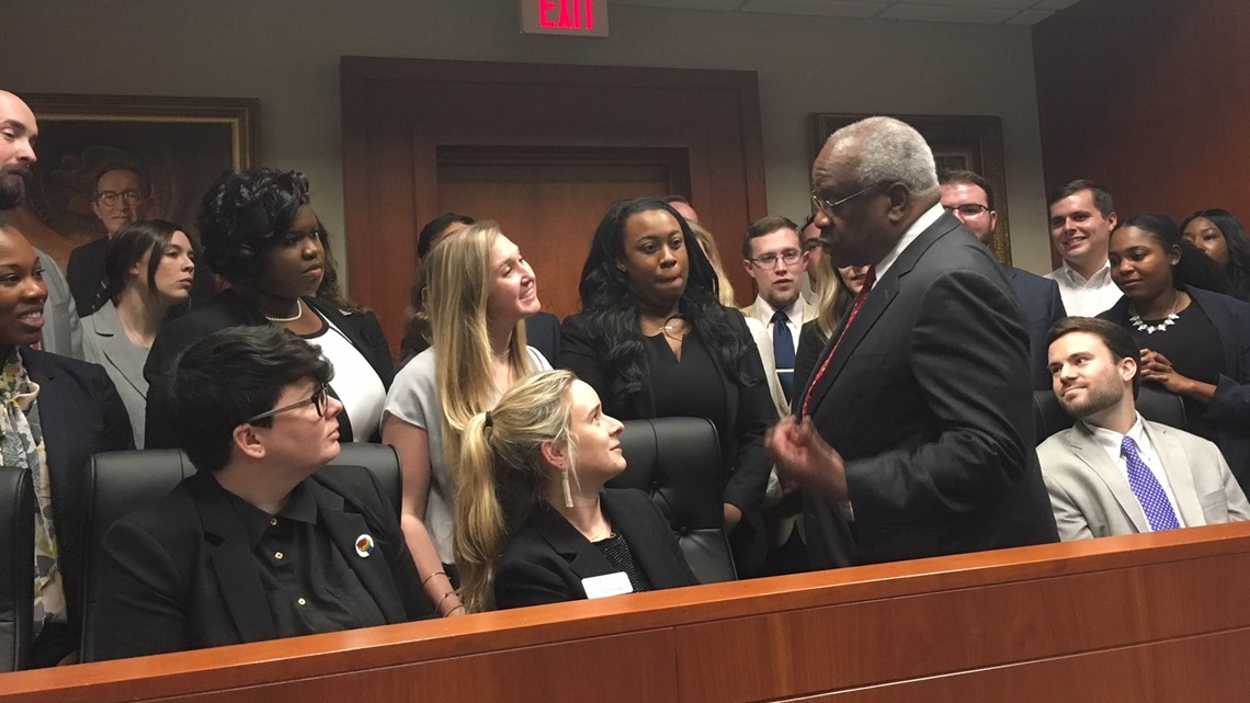 Supreme Court Justice Clarence Thomas speaks at Mercer law courtroom ...