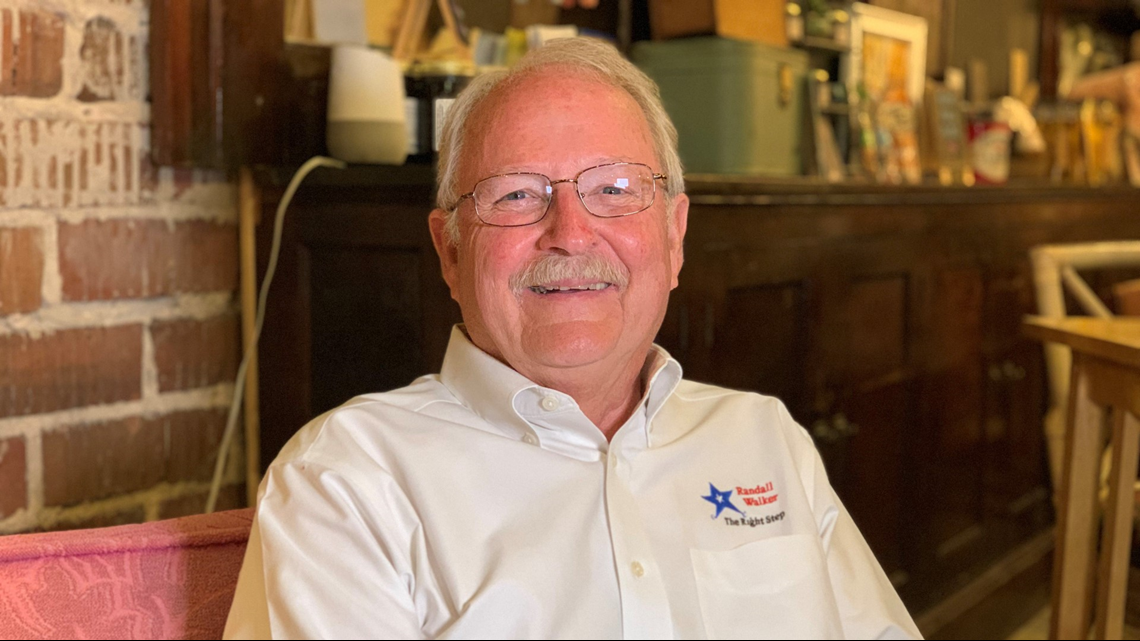 Perry votes Randall Walker in as mayor | 13wmaz.com