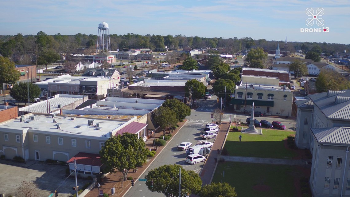 Aerial drone view of downtown Perry, Georgia | 13wmaz.com