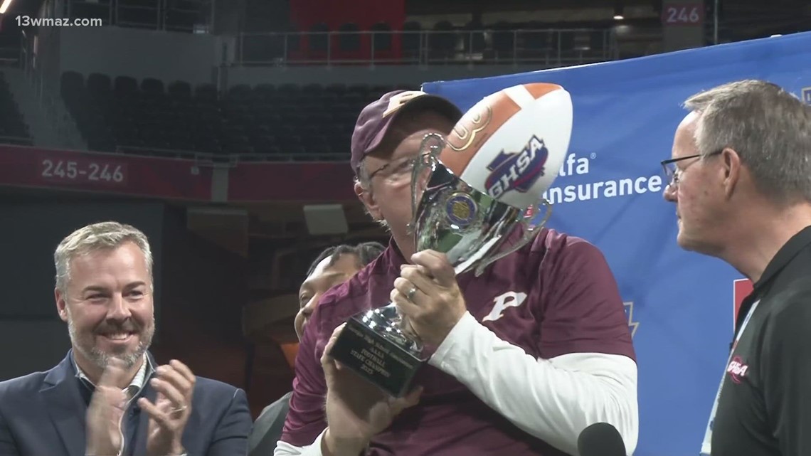 Community celebrates Perry High School's historic win | 13wmaz.com