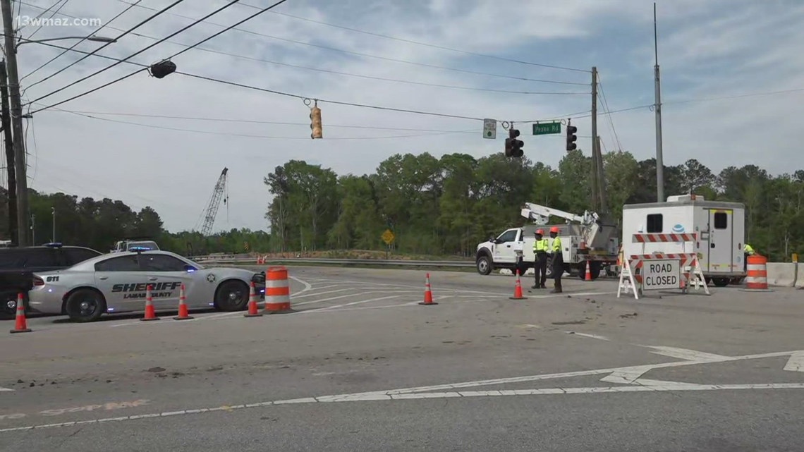 Tucker Road bridge reopens after Monday crash | 13wmaz.com