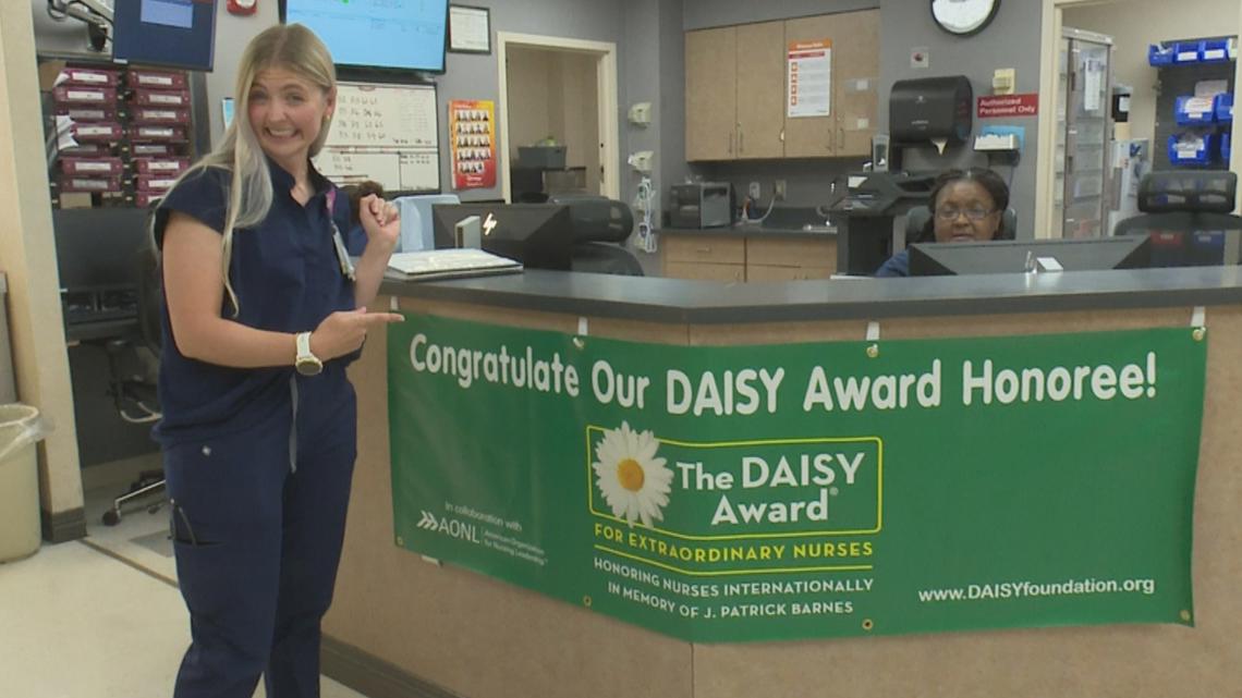 Macon nurse receives national Daisy Award | 13wmaz.com