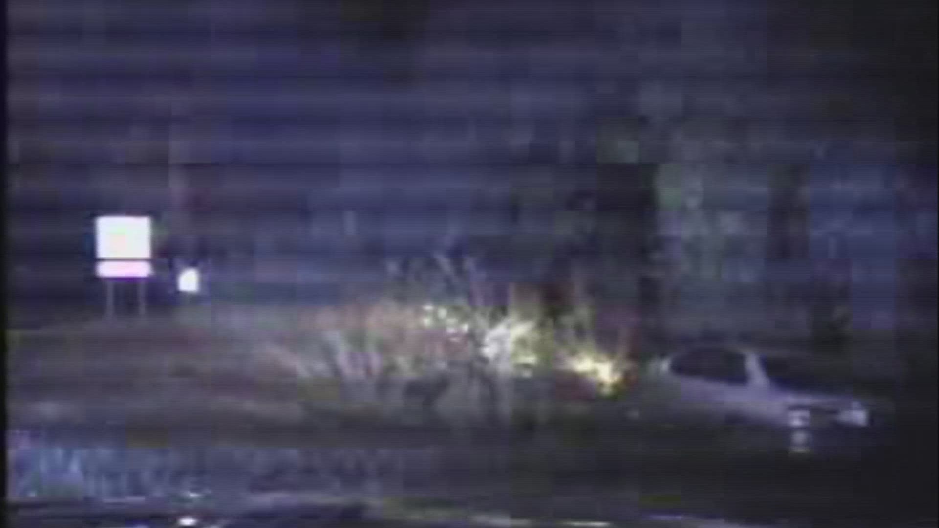 Dash cam video: Sumter Co., S.C. fugitive shooting at police | 13wmaz.com