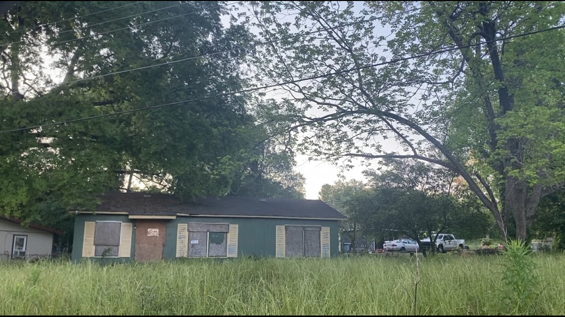 Georgia woman sentenced after stealing 5 Macon properties in forgery ...