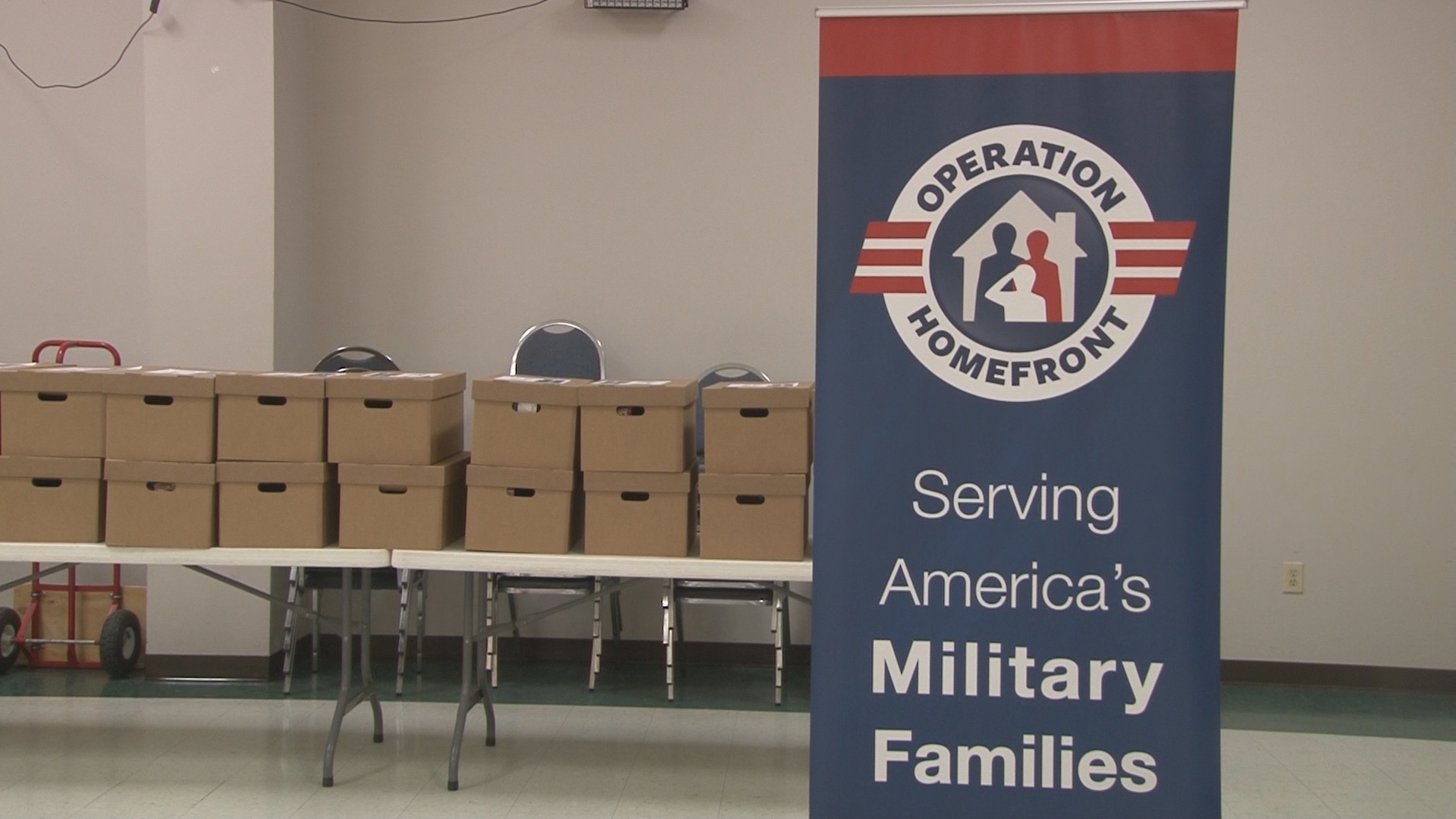 Central Georgia branch of "Operation Homefront" packs meals for ...