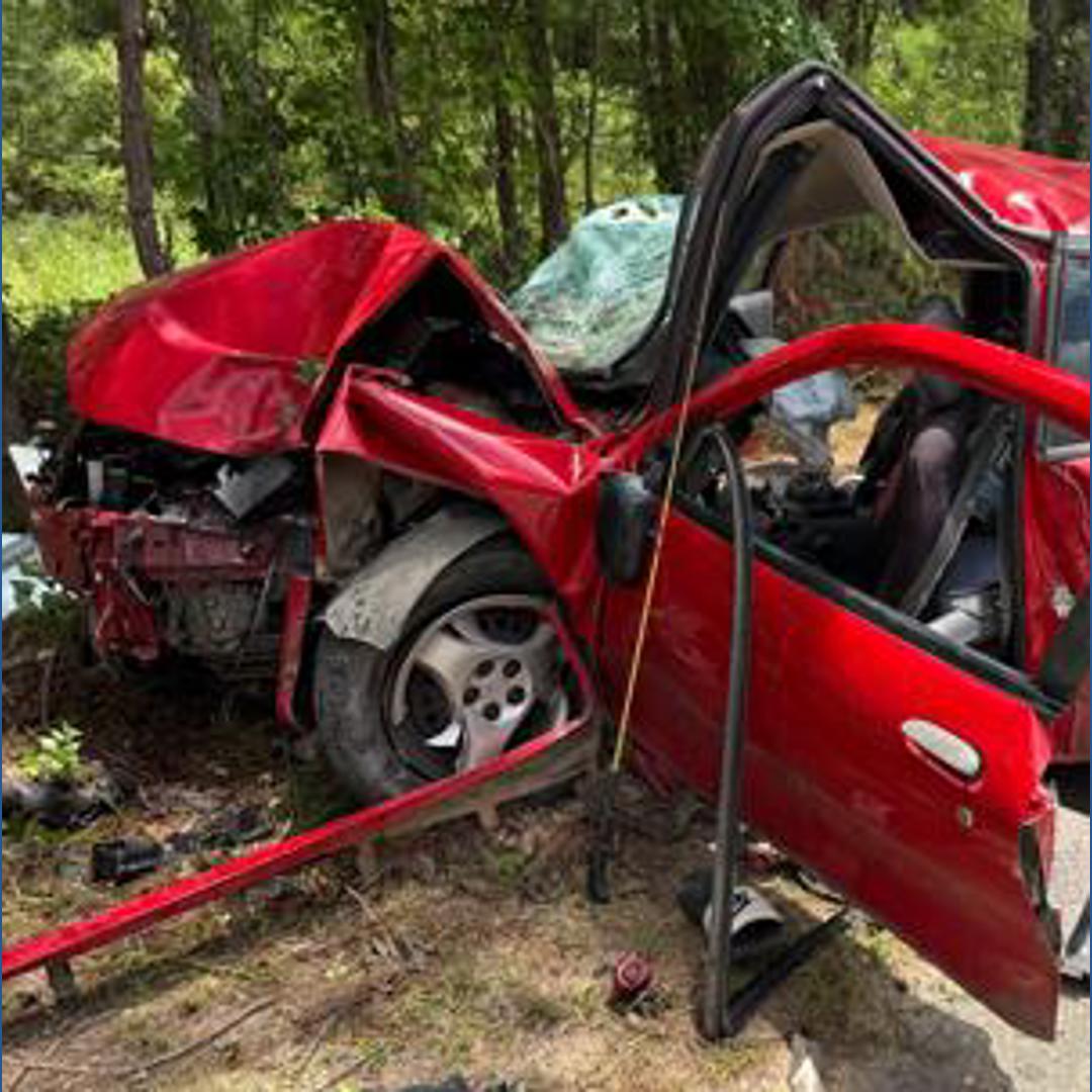 Driver injured, charged with DUI, after single vehicle crash in ...