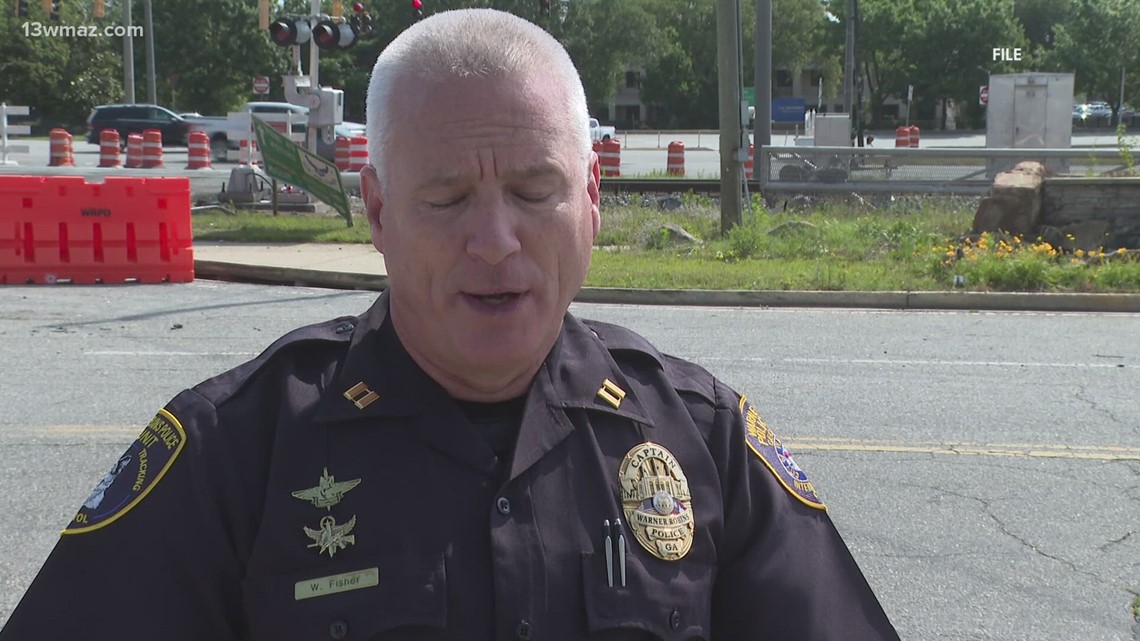 A new police chief has been hired in Warner Robins, but he's a familiar ...