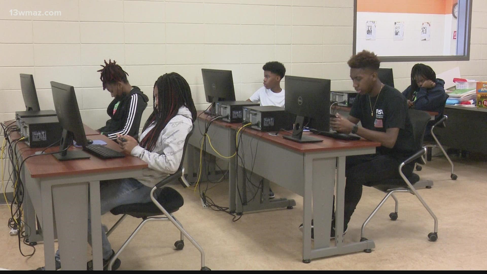 Macon rec center's communications and media program trains teens ...
