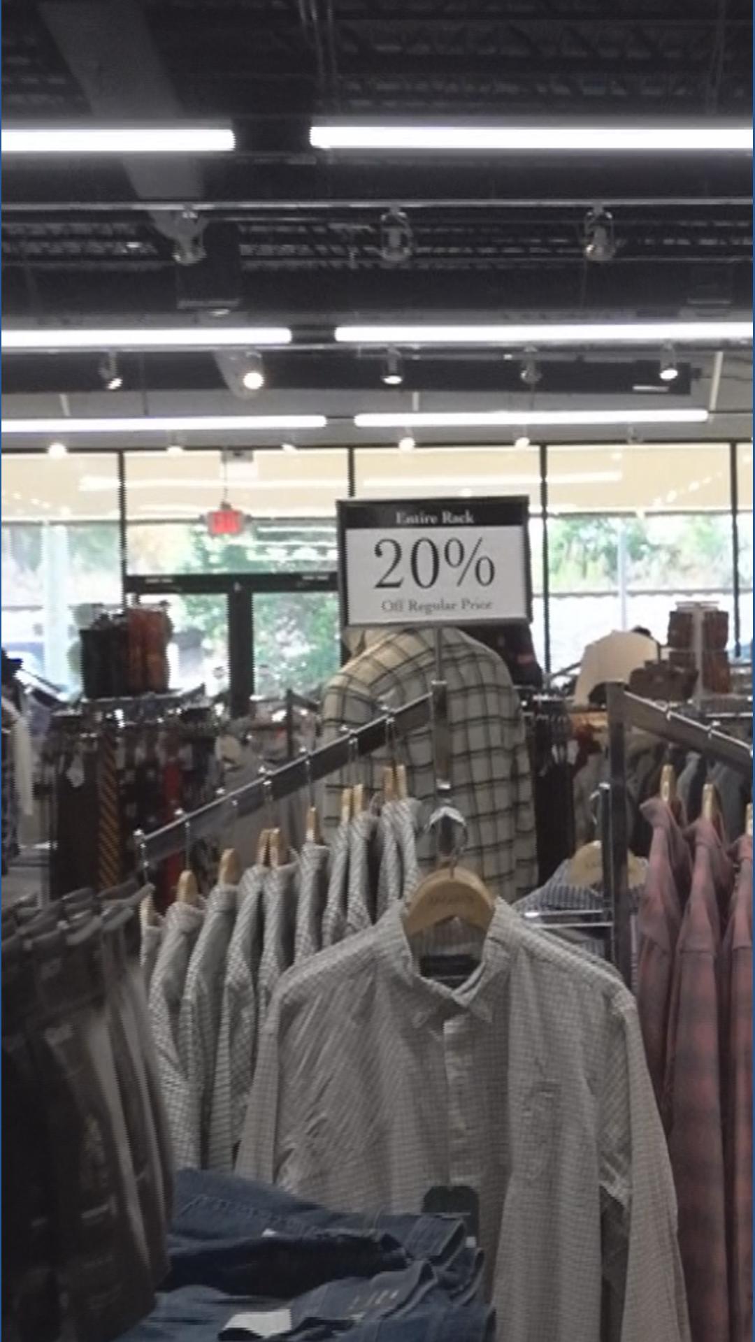 Macon shops brace for record holiday shopping weekend, experts urge ...