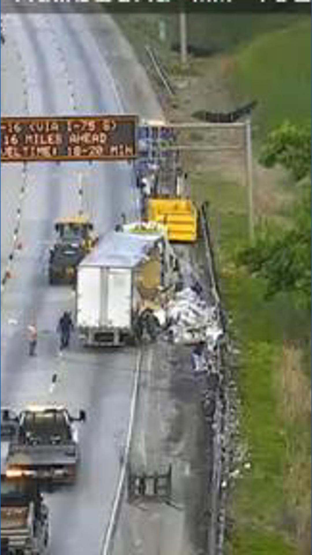Traffic Alert: Trailer carrying glass bottles overturns on I-75 South ...