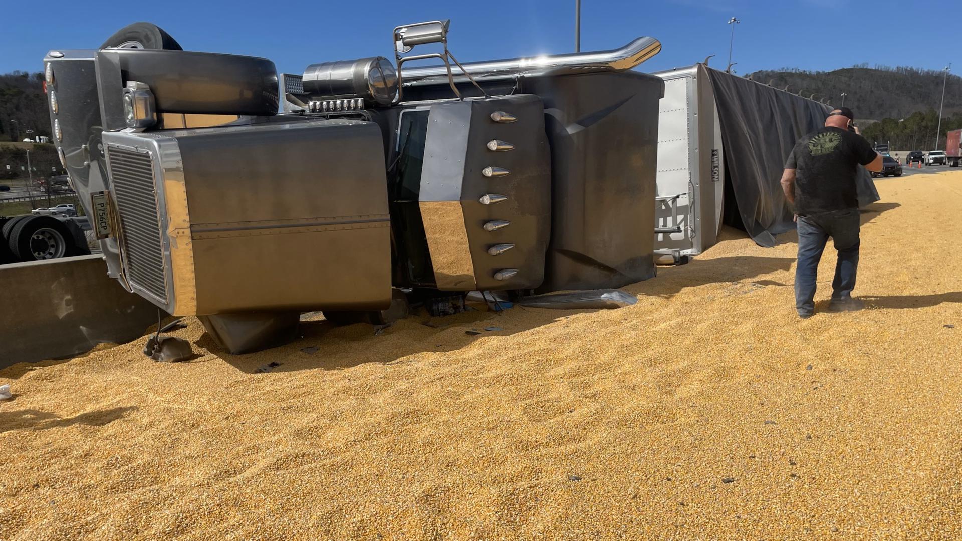 Truck overturns causing corn spill across I-75 in North Georgia ...