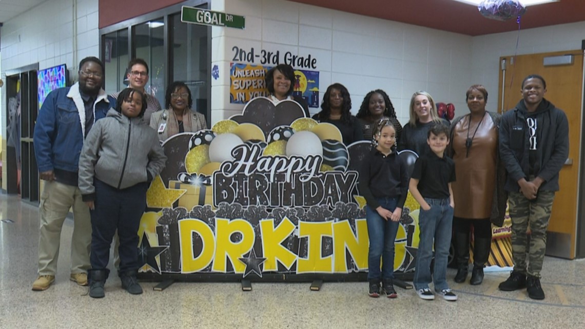 East Macon schools prepare for Martin Luther King Jr. parade | 13wmaz.com