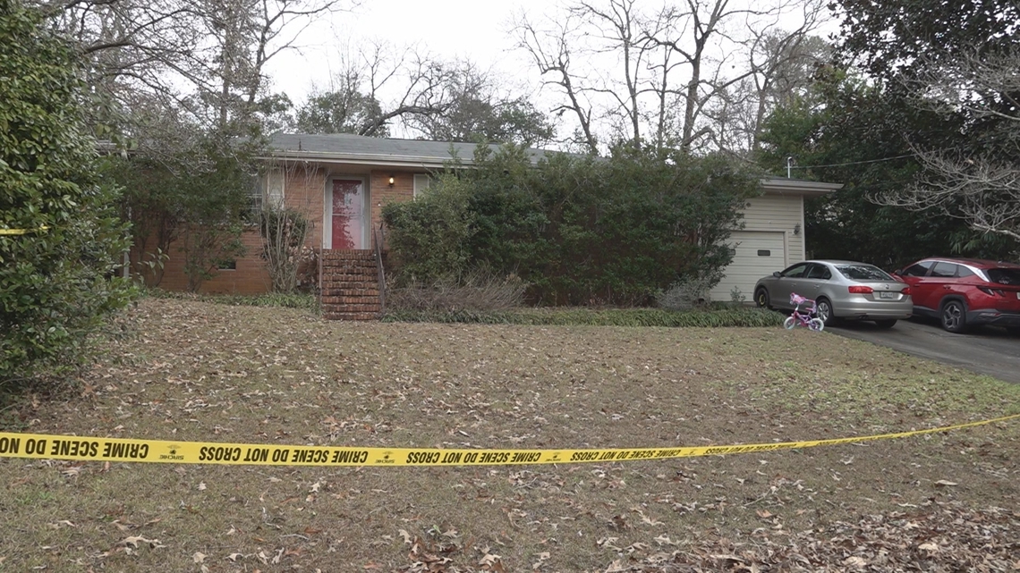 'Heartbreaking to see' | Warner Robins woman stabbed to death in ...