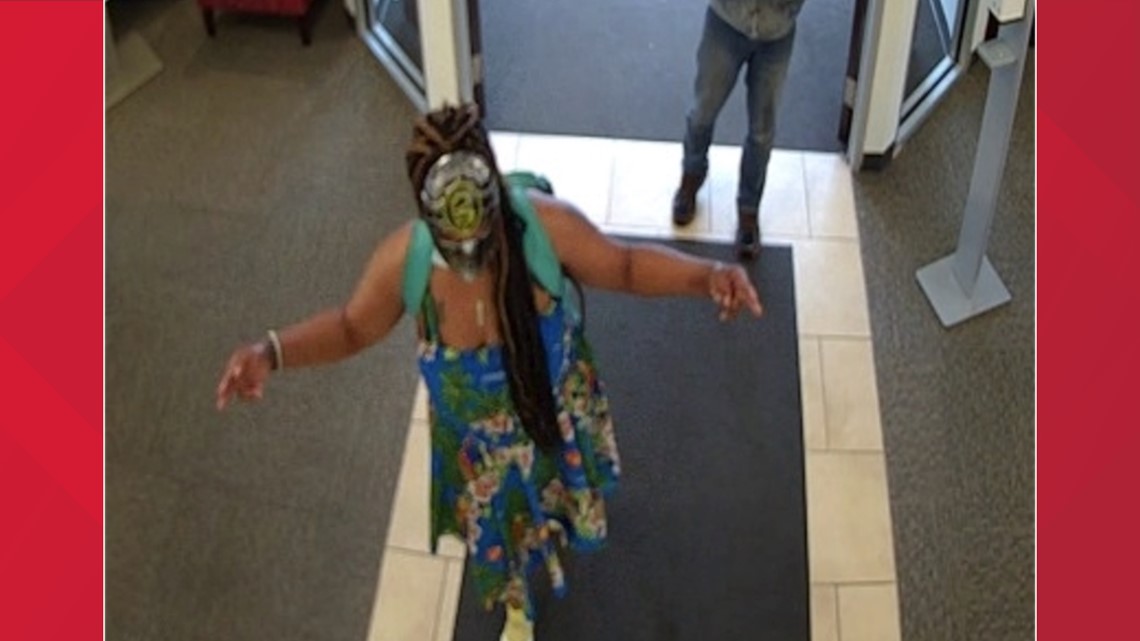 Woman in Halloween mask tried robbing Warner Robins bank, police say ...