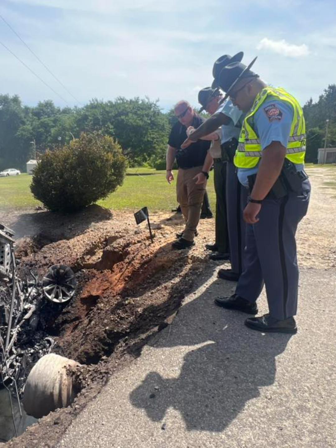 Crisp County man, 56, dies after car crashes into ditch, erupts in ...