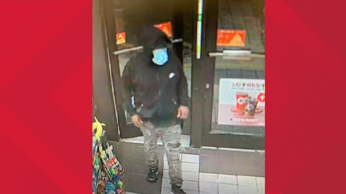 Armed robbery at Circle K on Vineville Avenue in Macon | 13wmaz.com