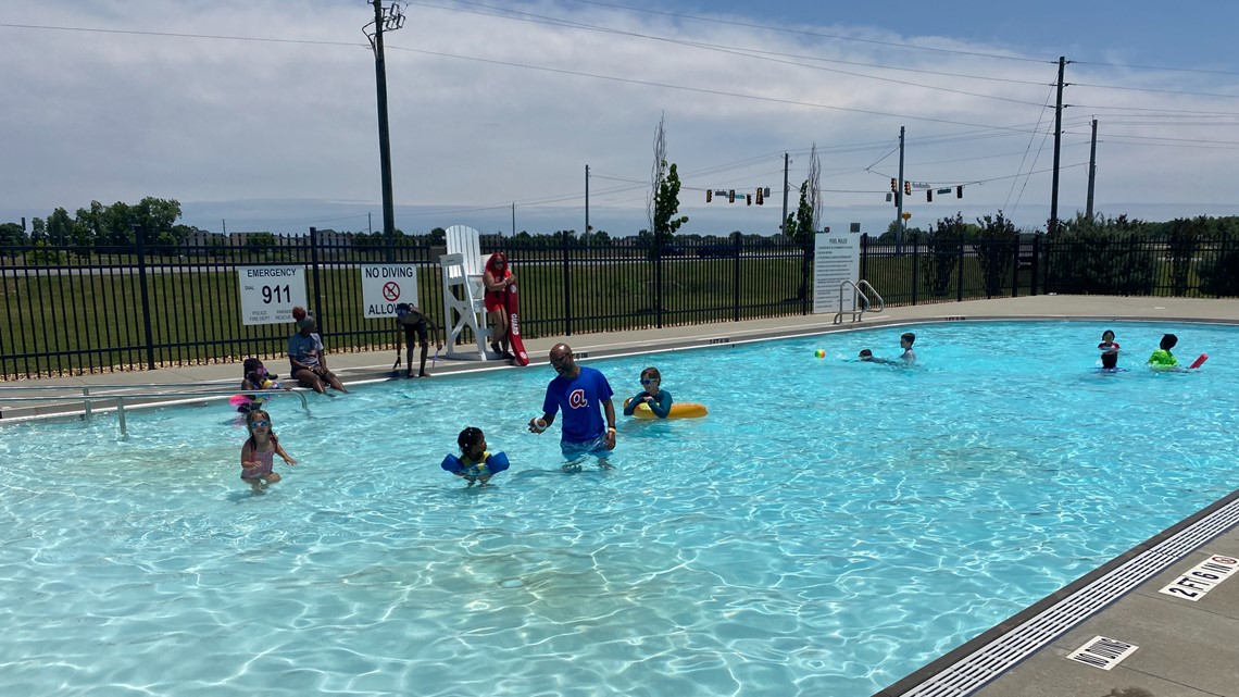 Macon pools open just in time for memorial day fun | 13wmaz.com