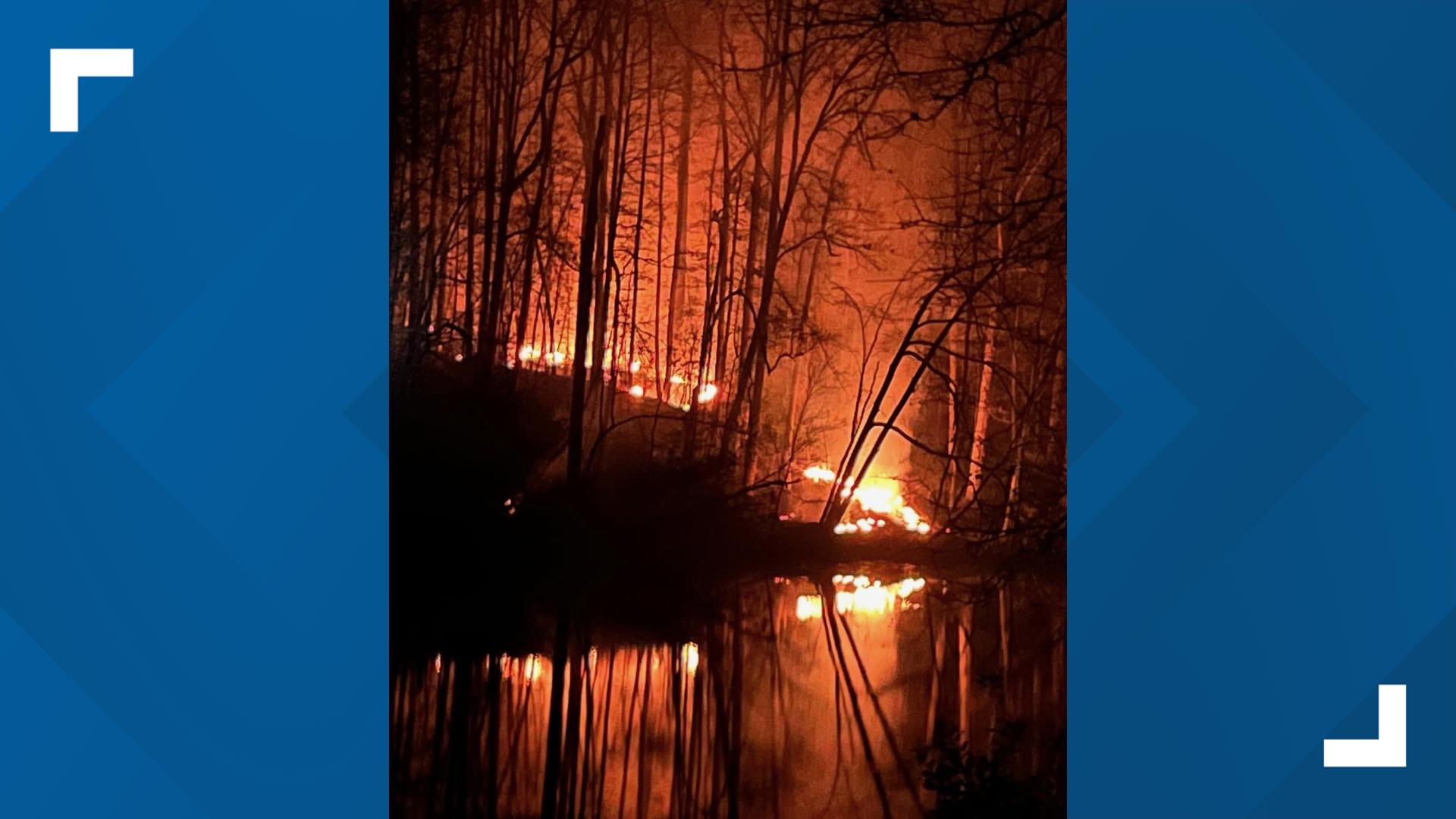 Fires breaking out across Central Georgia due to heavy winds | 13wmaz.com