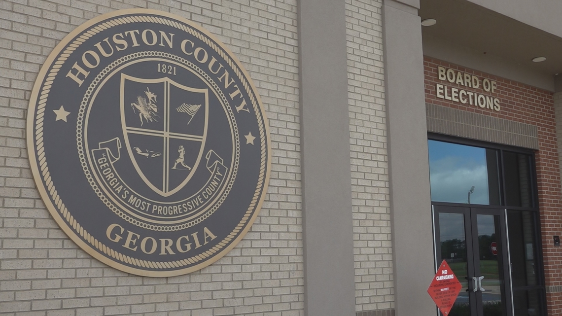 Georgia election officials asking for early ballot submissions | 13wmaz.com