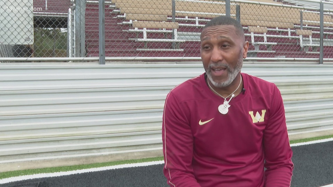 Macon legend becomes the winningest coach in Bibb County history ...