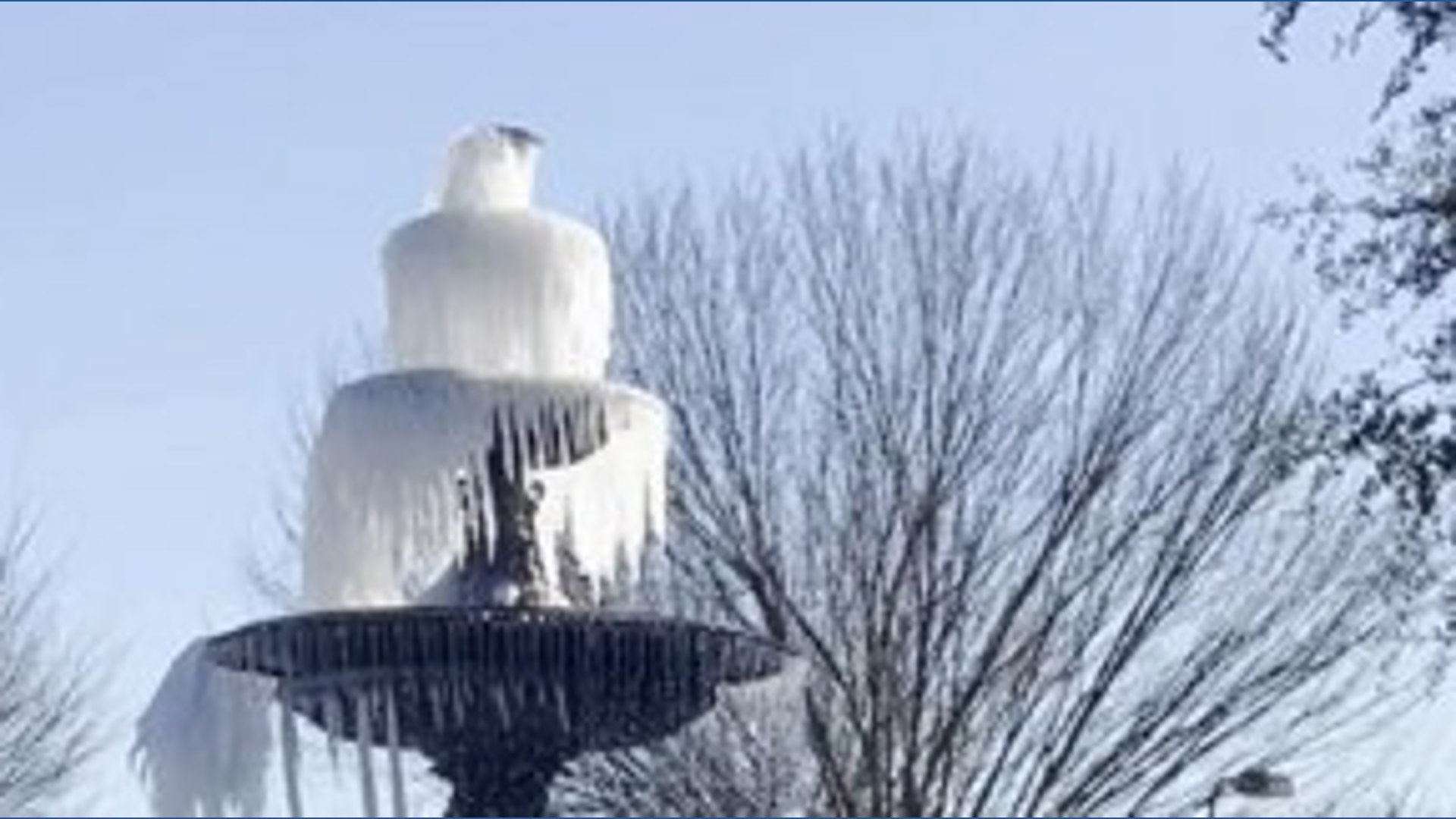 Tattnall Square Park fountain partially frozen | 13wmaz.com