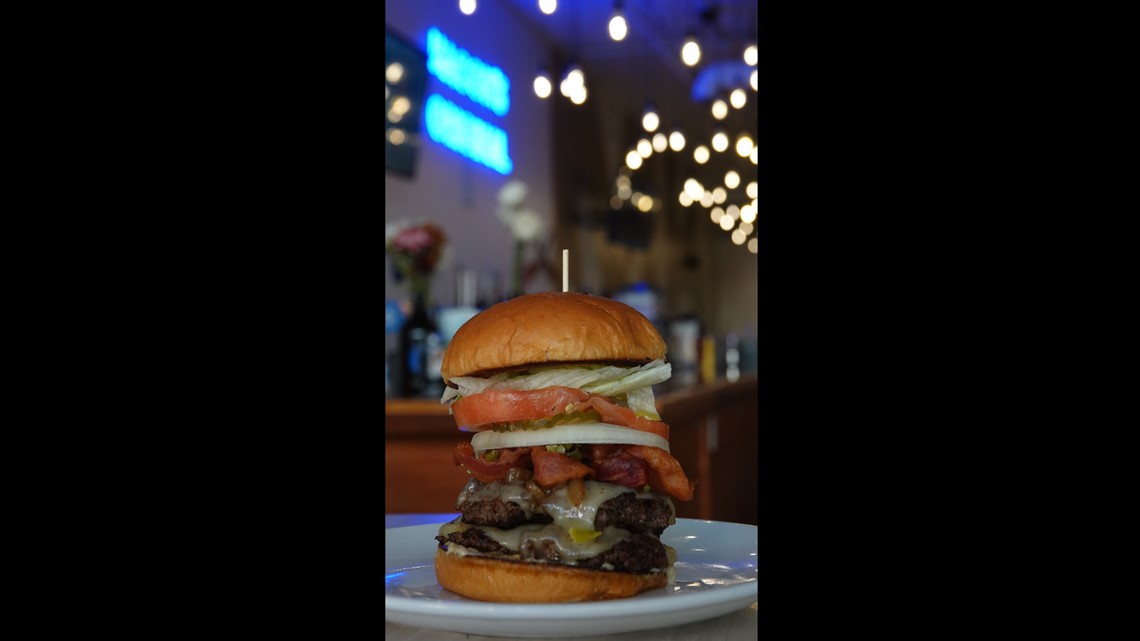 A closer look: The "Mississippi Mouthful" burger | 13wmaz.com